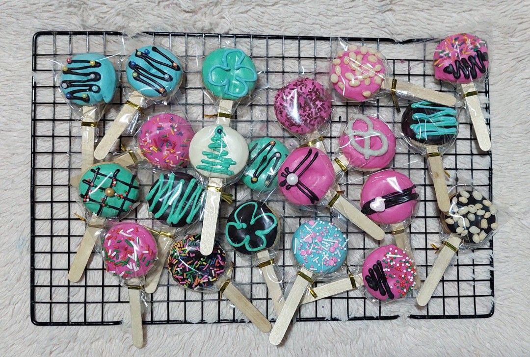 Mini Donut Popsicles, Food & Drinks, Homemade Bakes on Carousell