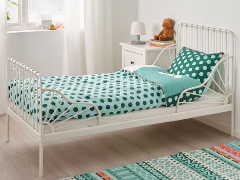 MINNEN Extendable bed frame with slatted bed base and mattress ...
