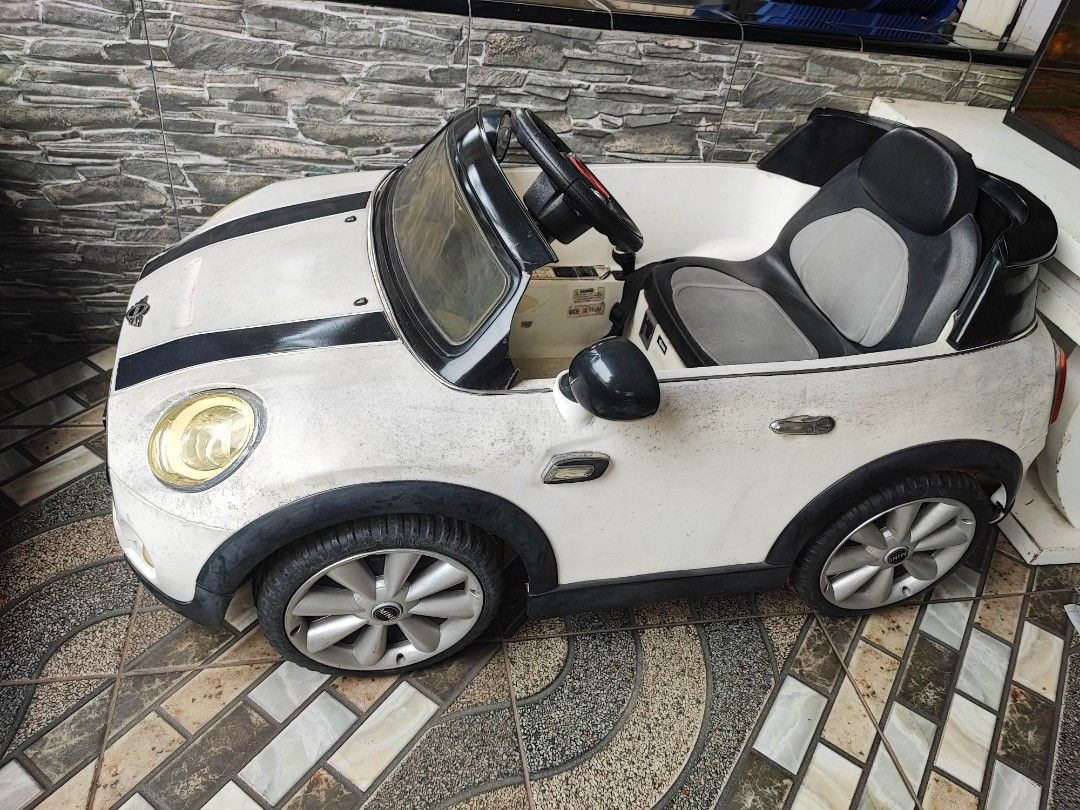Mobil anak mini cooper, Bayi & Anak, Mainan & Baby Walker di Carousell