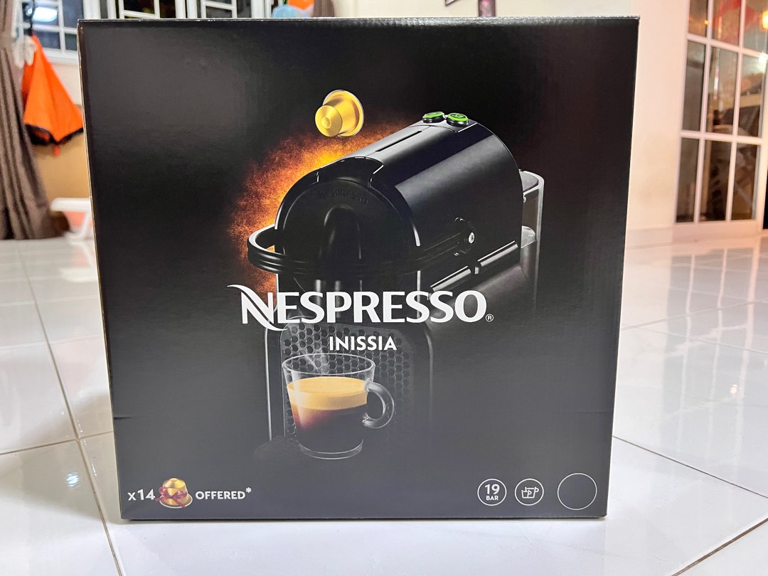 Nespresso Inissia coffee machine, TV & Home Appliances, Kitchen ...