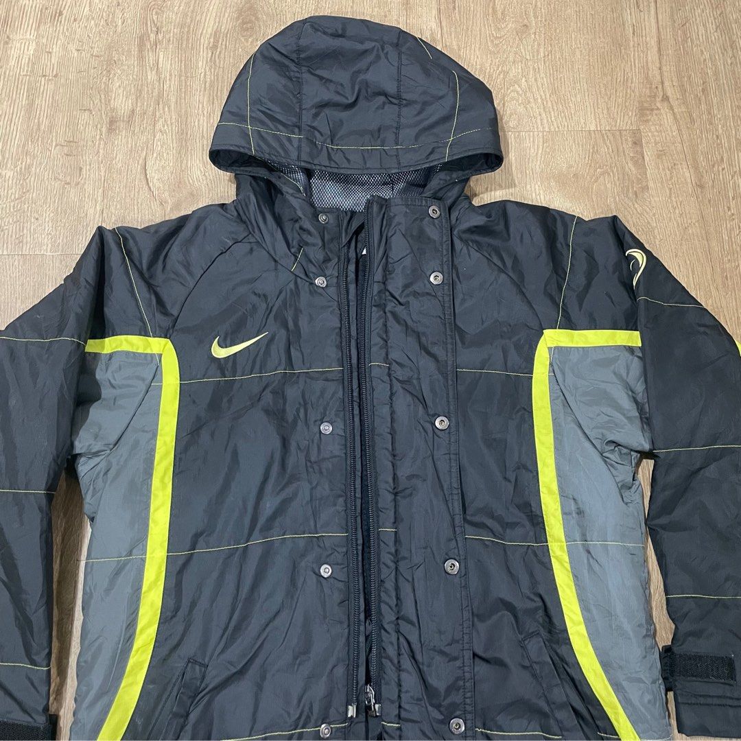 Nike Long Jacket., Men's Fashion, Activewear on Carousell