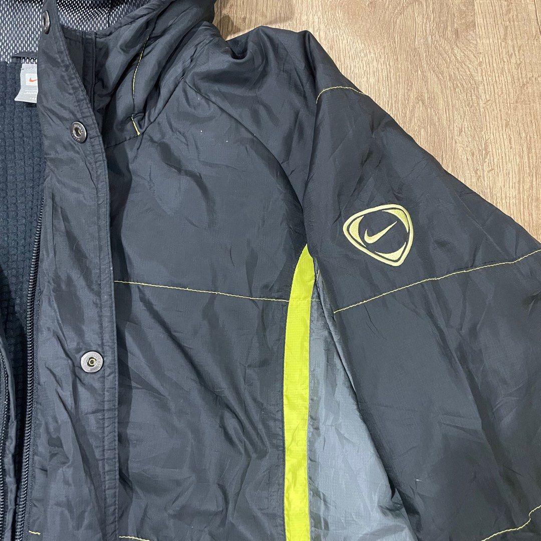 Nike Long Jacket., Men's Fashion, Activewear on Carousell
