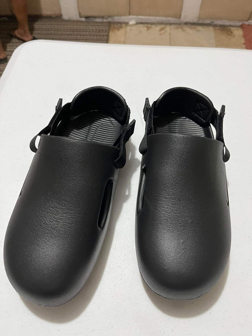Nike size US 9 mens, Men's Fashion, Footwear, Slippers & Slides on ...