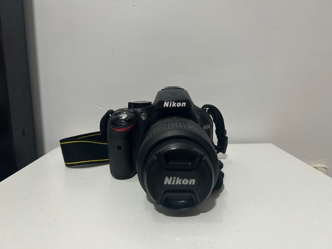 Nikon D5200 DSLR Camera with Lens & Case, Photography, Cameras on Carousell