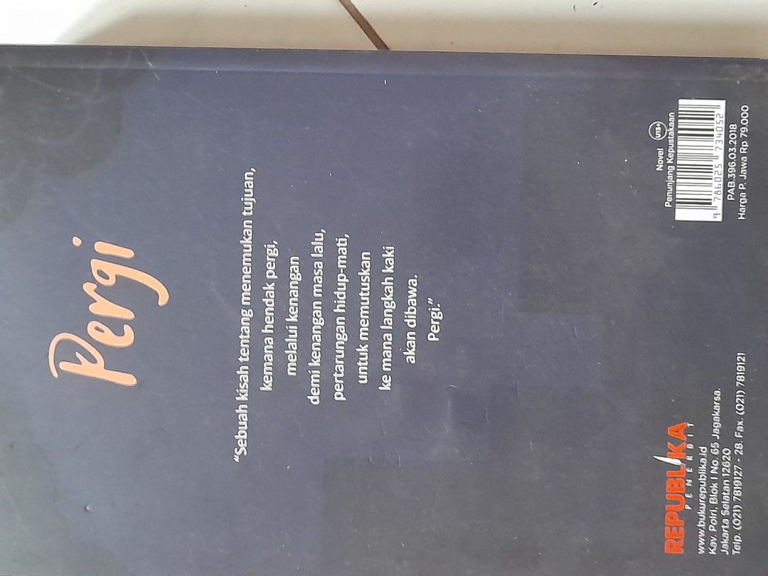 Novel pergi tere liye, Buku & Alat Tulis, Buku di Carousell