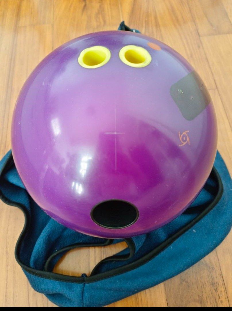 Pitch Purple urethane bowling ball, Sports Equipment, Sports & Games ...