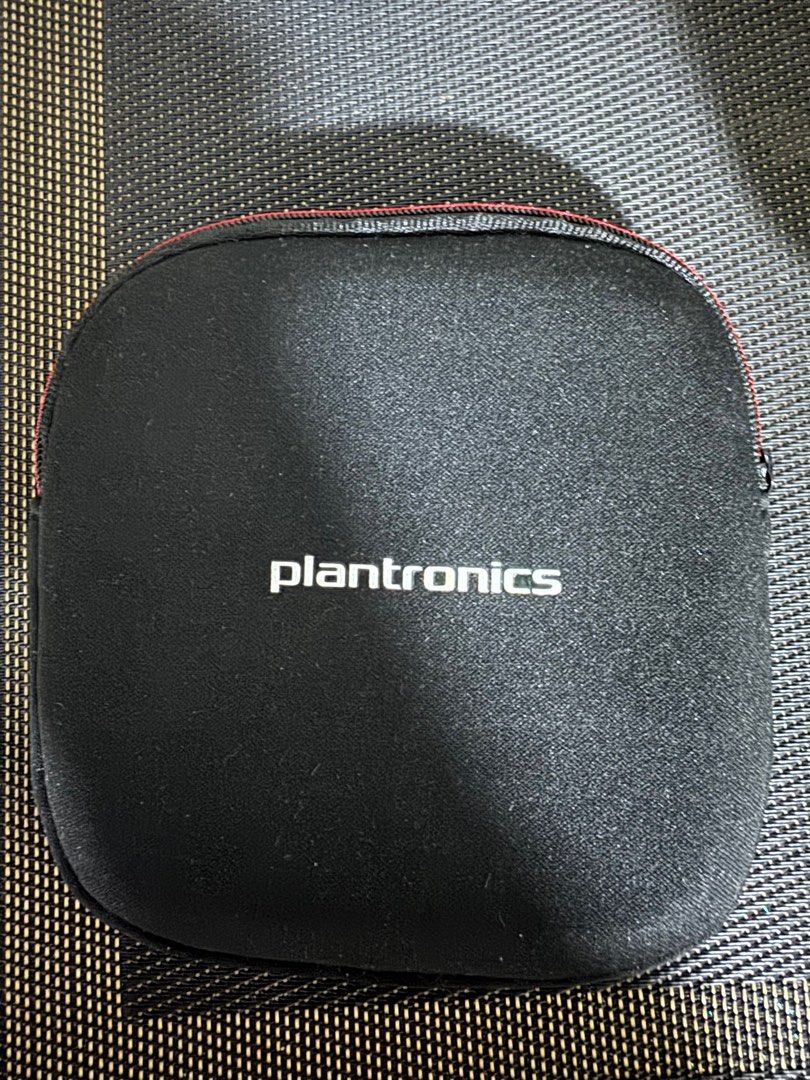 Wireless Plantronics speaker phone (hands free) for conference calls ...