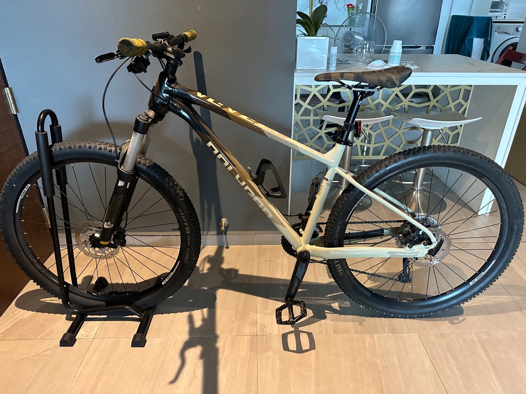 Polygon Xtrada 6, Sports Equipment, Bicycles & Parts, Bicycles on Carousell