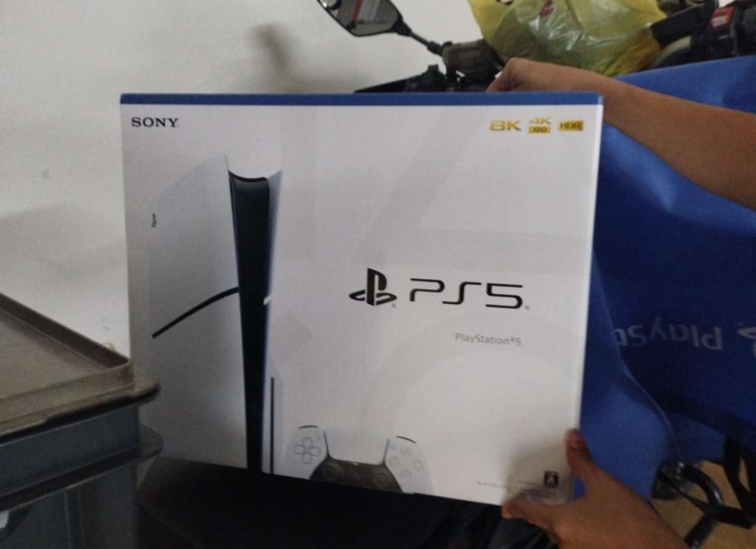 PS5 Slim 1TB Disc console Readystock!, Video Gaming, Video Game ...