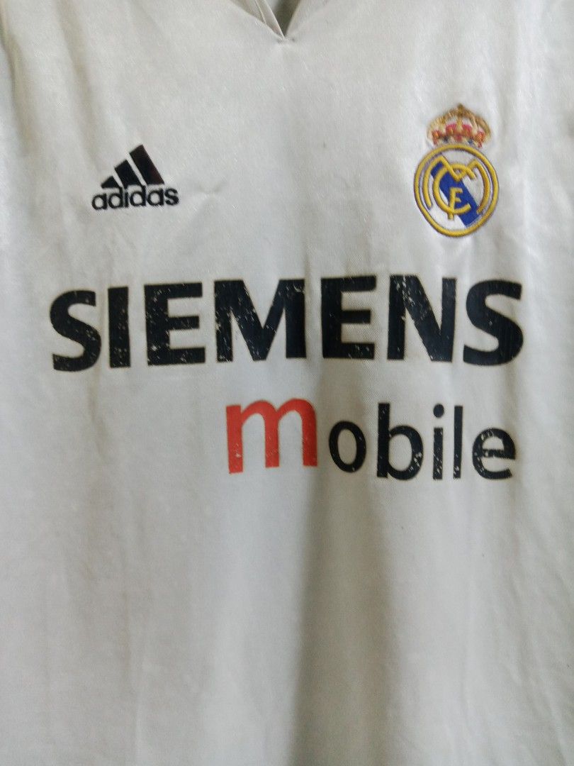 Real Madrid 2004/05 Home Kit x Zidane, Men's Fashion, Tops & Sets ...