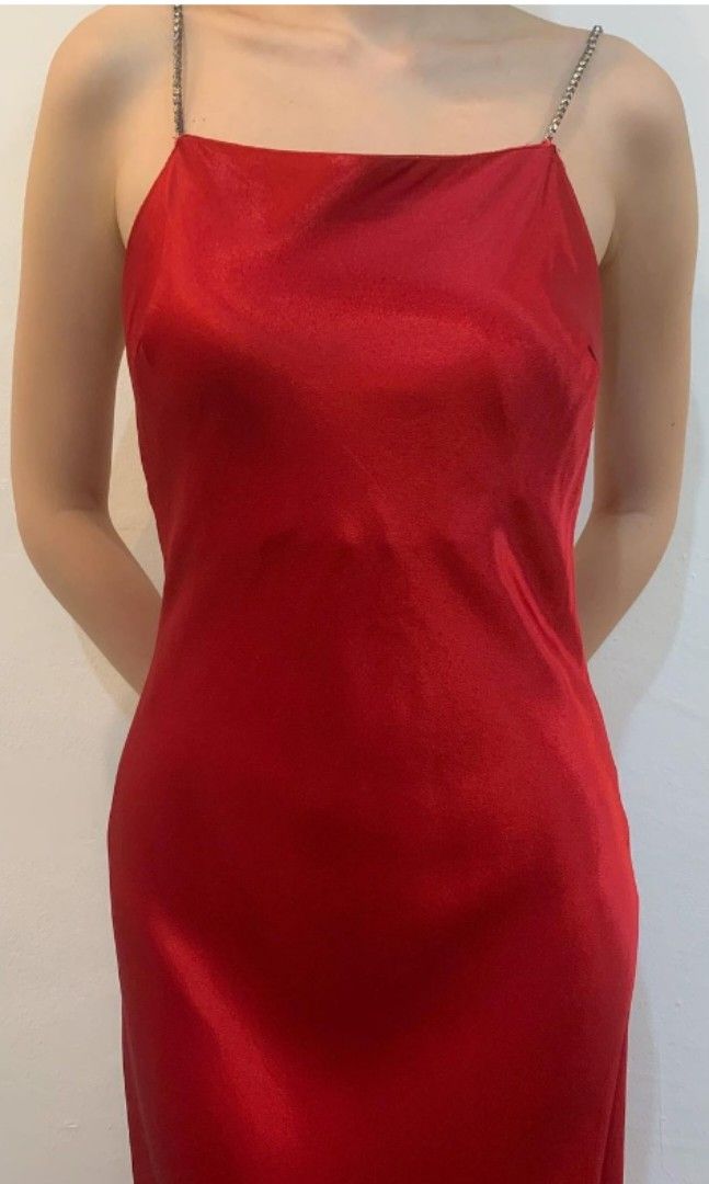 Red low back prom graduation gown / dress (Preloved), Women's Fashion ...