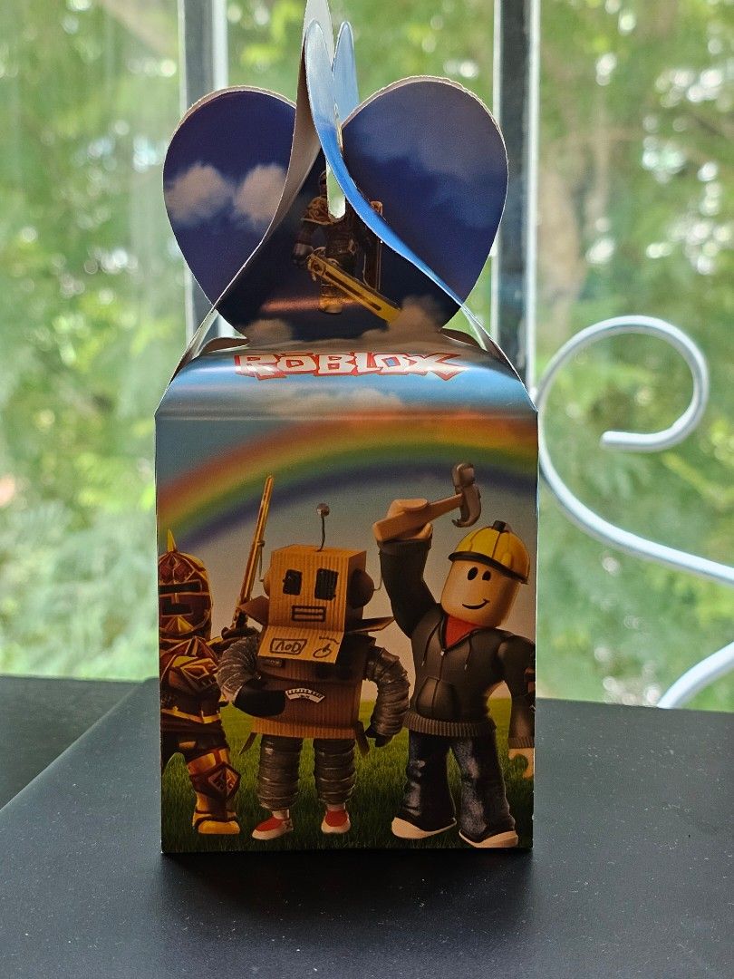 Roblox candy loot box, Hobbies & Toys, Stationery & Craft, Occasions ...