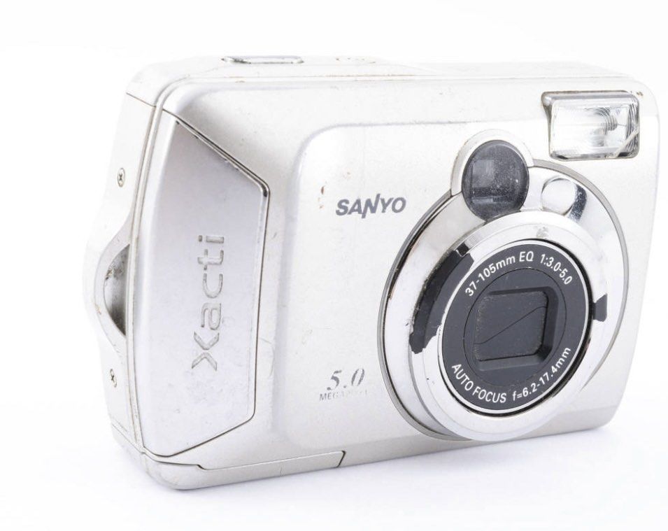 Sanyo Xacti DSC S-5 Digital Camera, Photography, Cameras on Carousell