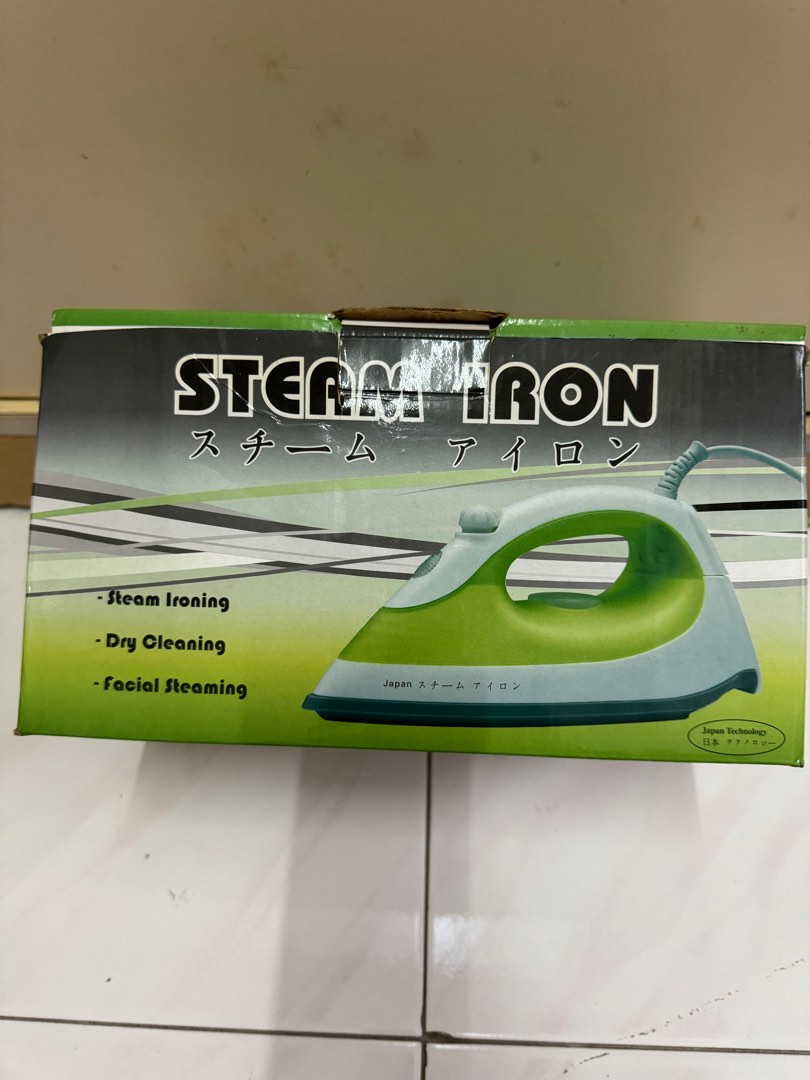 Seterika (Steam iron), TV & Home Appliances, Irons & Steamers on Carousell