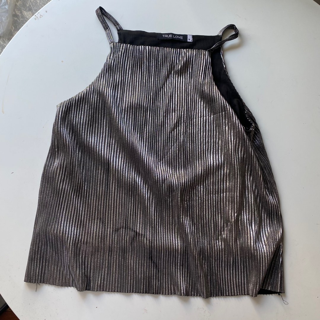 Silver gray top, Women's Fashion, Tops, Sleeveless on Carousell