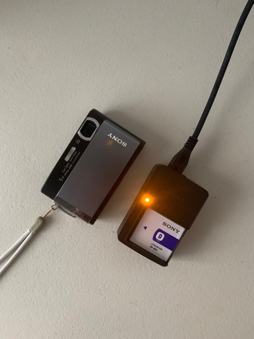 SONY Cybershot DSC T300, Photography, Cameras on Carousell