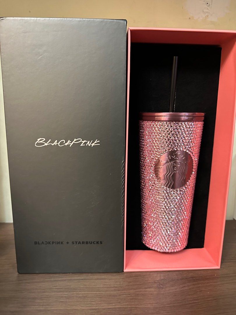 Starbucks blackpink Lisa, 興趣及遊戲, 收藏品及紀念品, 明星周邊 - Carousell
