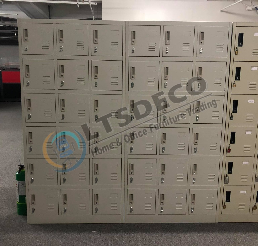 STEEL LOCKER OFFICE PARTITION, Furniture & Home Living, Office ...