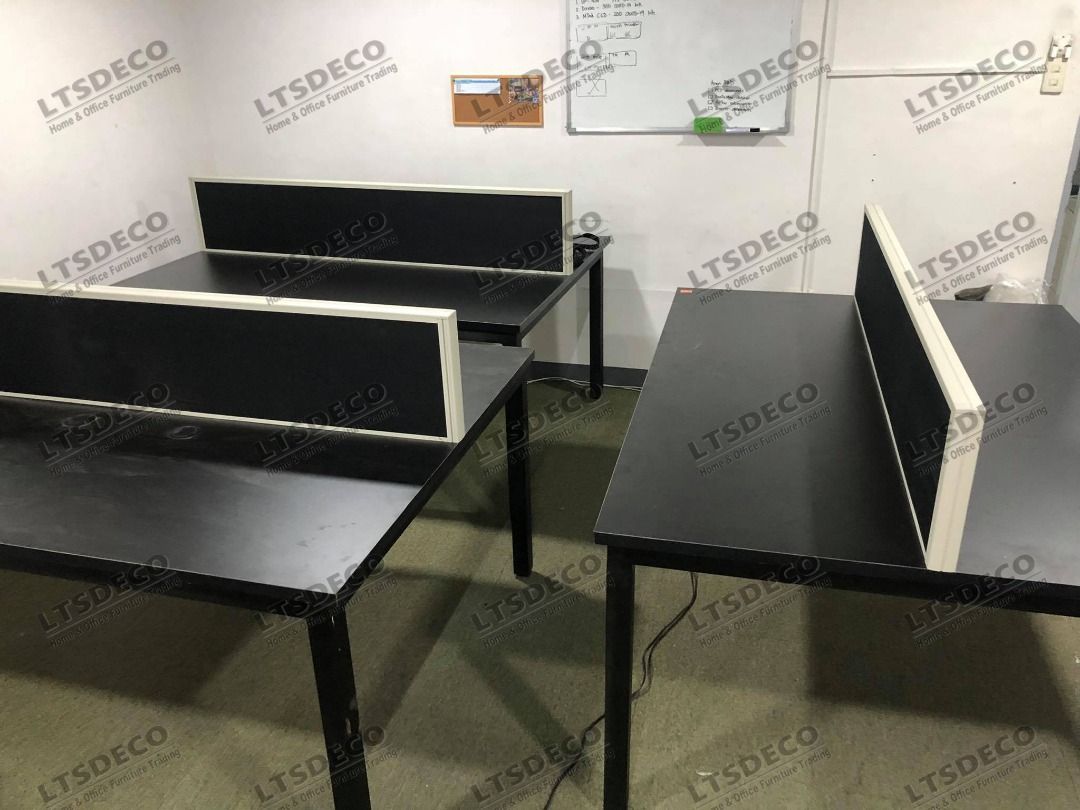 TABLE WITH SHARING PANEL OFFICE TABLE SHARING TABLE OFFICE WORKSTATION ...