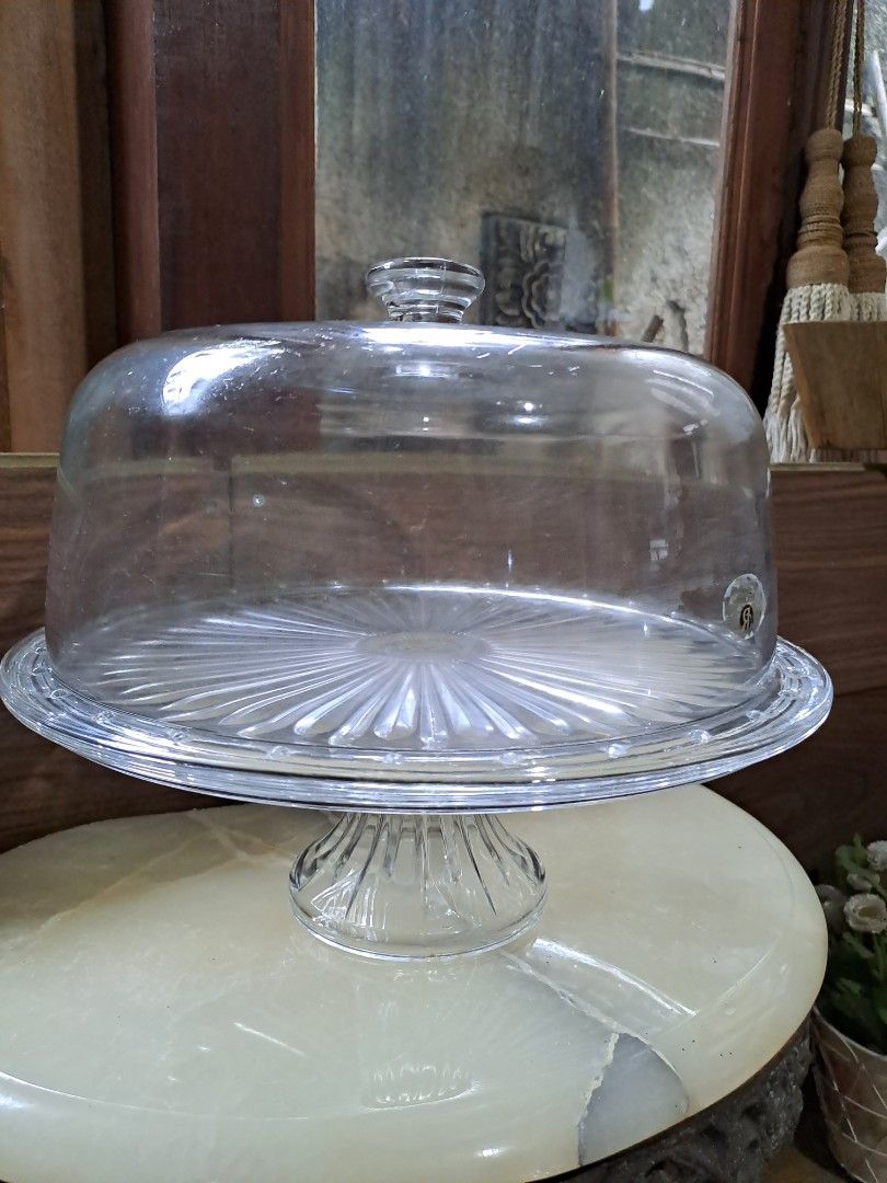Tempat kue kaca made in Italy, Kitchen & Appliances di Carousell