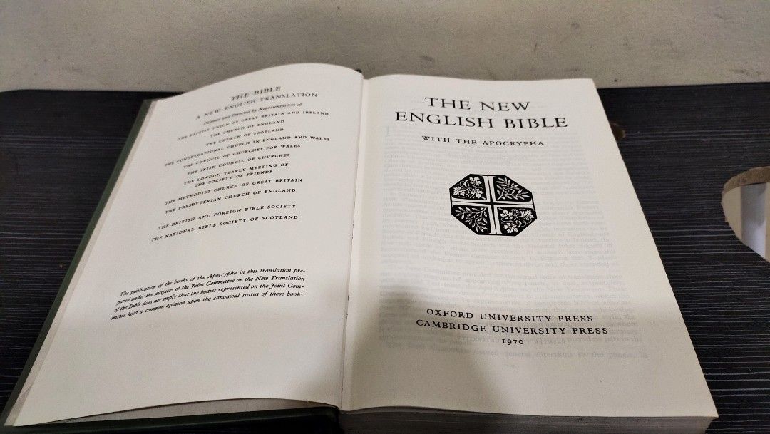 The New English Bible (NEB), Hobbies & Toys, Books & Magazines ...