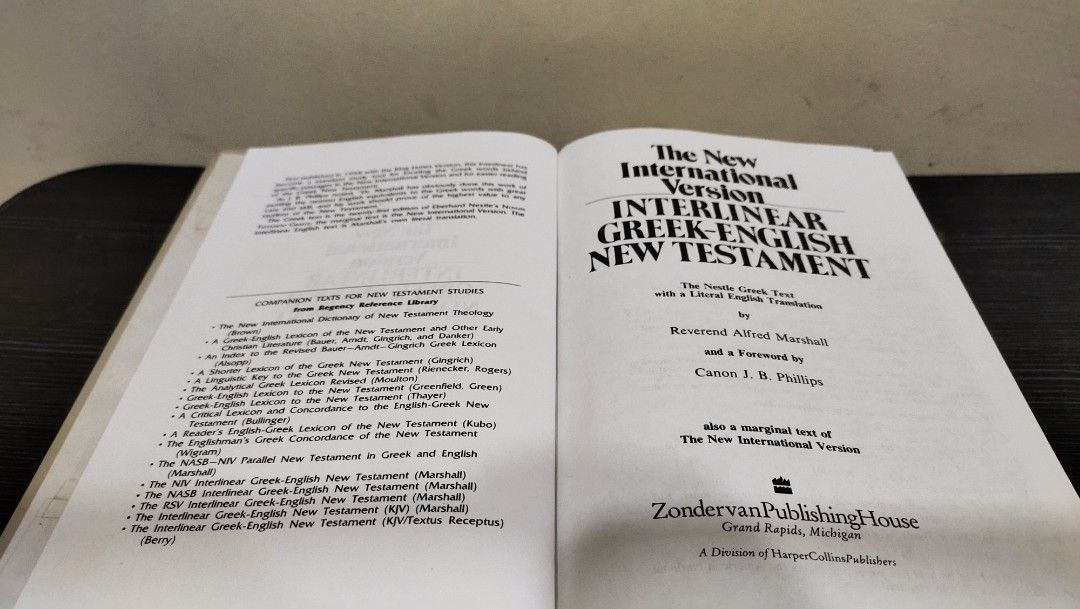 The NIV Interlinear GREEK-ENGLISH New Testament, Hobbies & Toys, Books ...