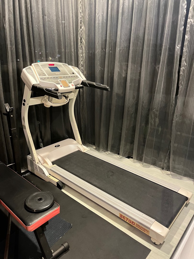 Treadmill , Sports Equipment, Exercise & Fitness, Cardio & Fitness ...