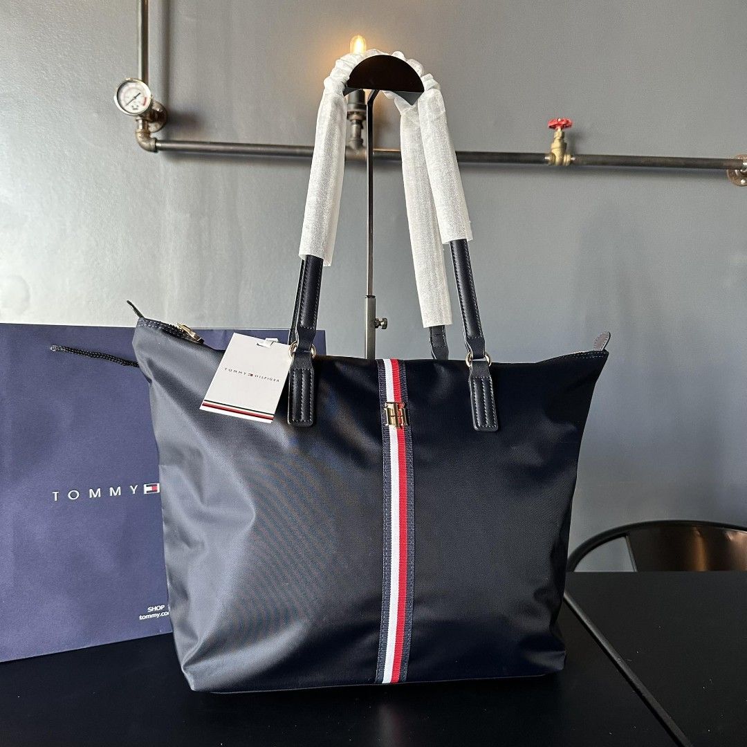 Tommy Hilfiger Nylon Tote Bag, Women's Fashion, Bags & Wallets, Tote Bags on Carousell