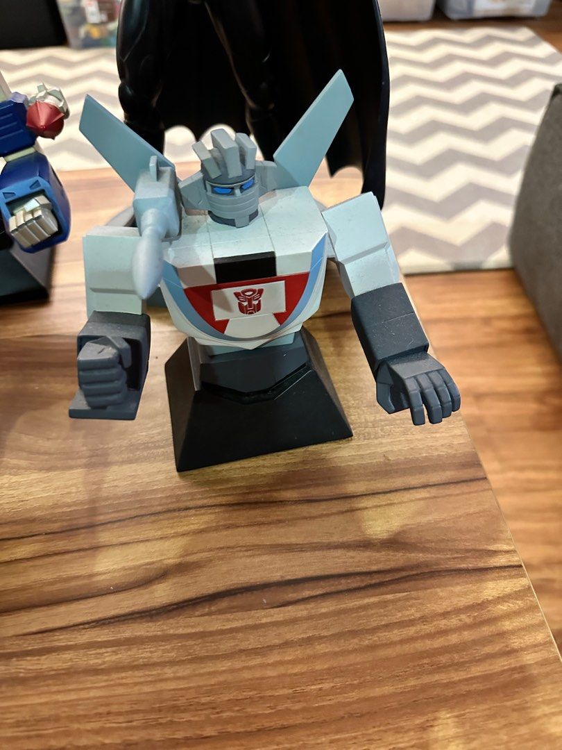 Transformers Hard Hero Bust Batman Statue Lot, Hobbies & Toys, Toys ...