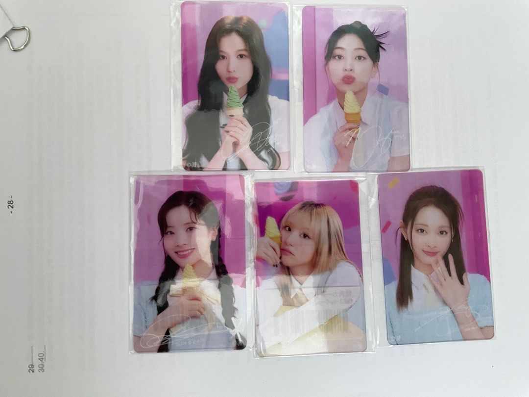 TWICE JAPAN CLEAR PHOTOCARDS JYP POP-UP STORE AND KURA KURA SPENDING BENEFIT, Hobbies & Toys ...