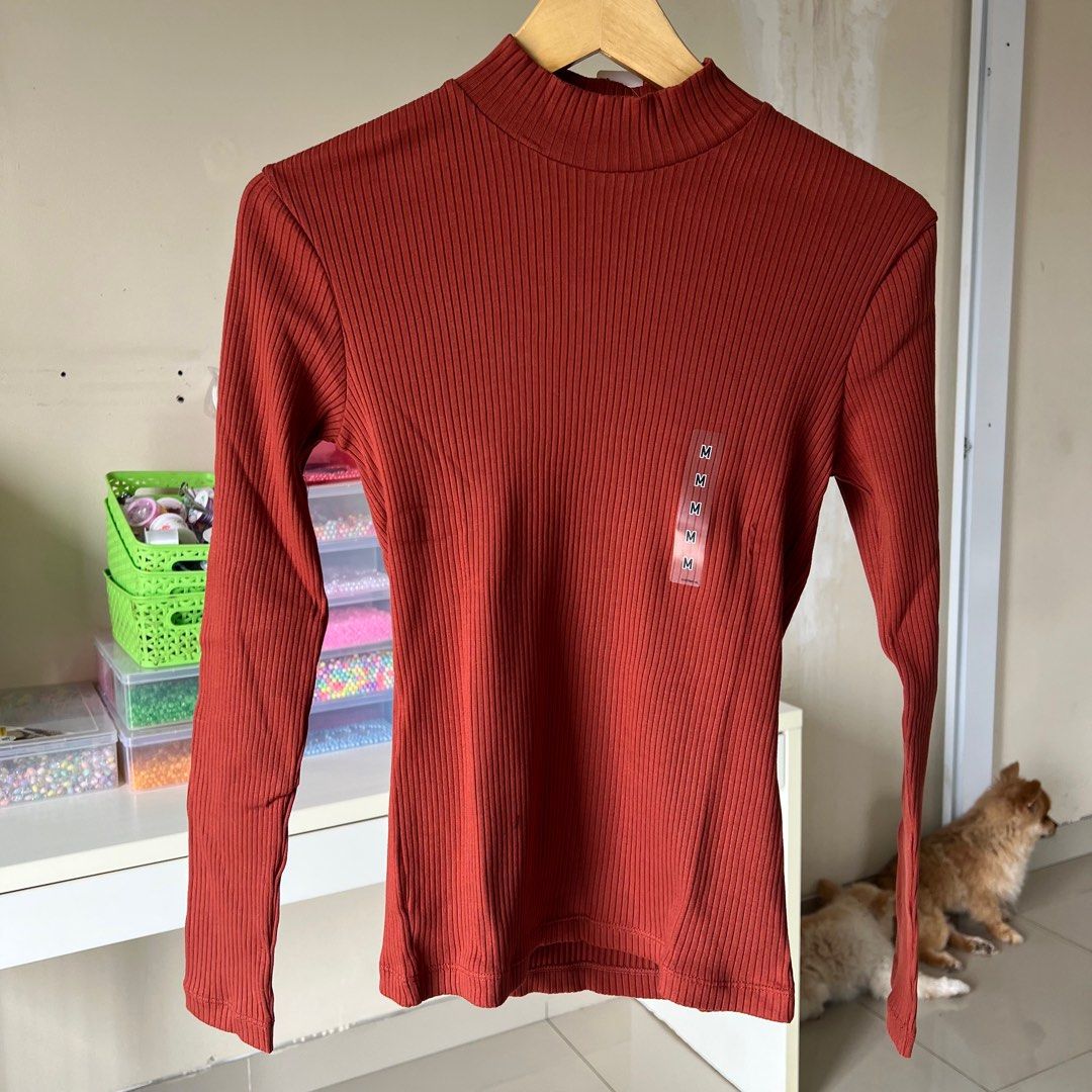 Uniqlo baju lengan panjang wanita long sleeve uniqlo, Fesyen Wanita ...
