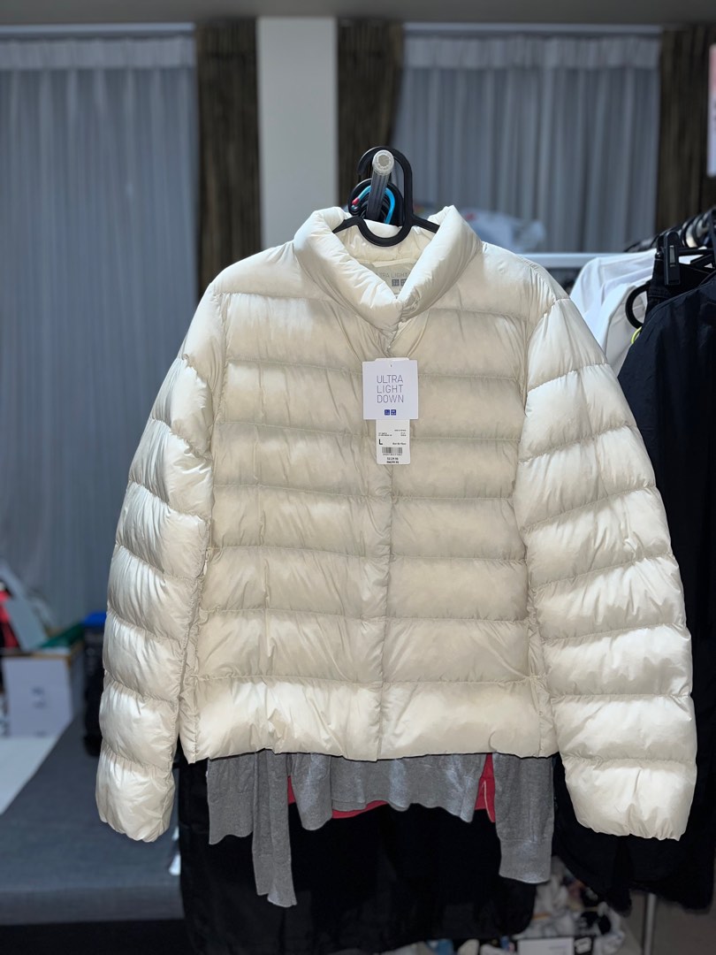 Uniqlo Ultra Light Down Jacket Off White Pufftech, Women's Fashion ...