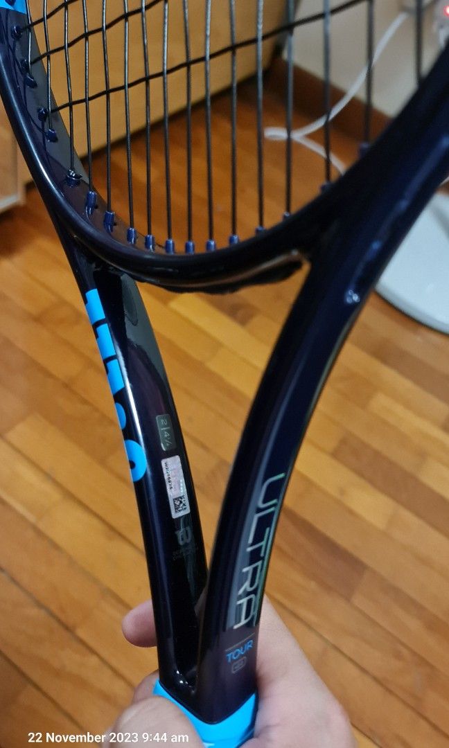 Wilson Ultra Tour v2.0, Sports Equipment, Sports & Games, Racket & Ball ...