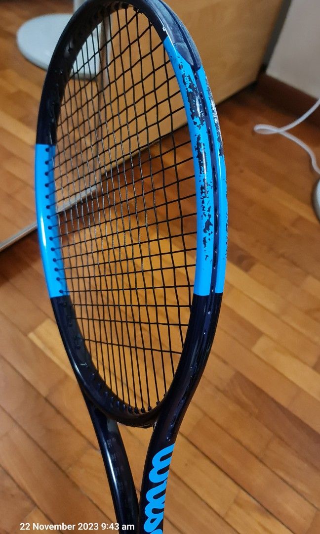 Wilson Ultra Tour v2.0, Sports Equipment, Sports & Games, Racket & Ball ...