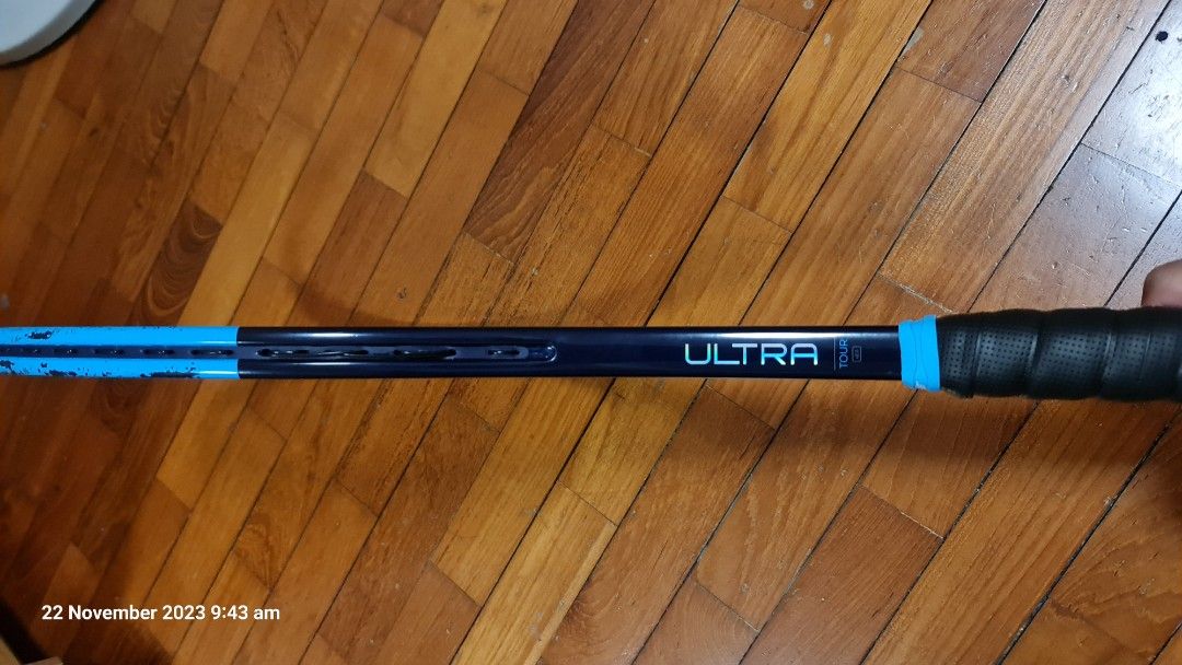 Wilson Ultra Tour v2.0, Sports Equipment, Sports & Games, Racket & Ball ...