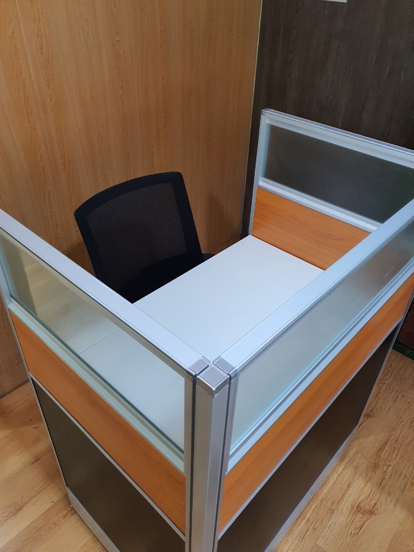 WORK SPACE MODULAR PARTITION AND FURNITURE, Furniture & Home Living ...