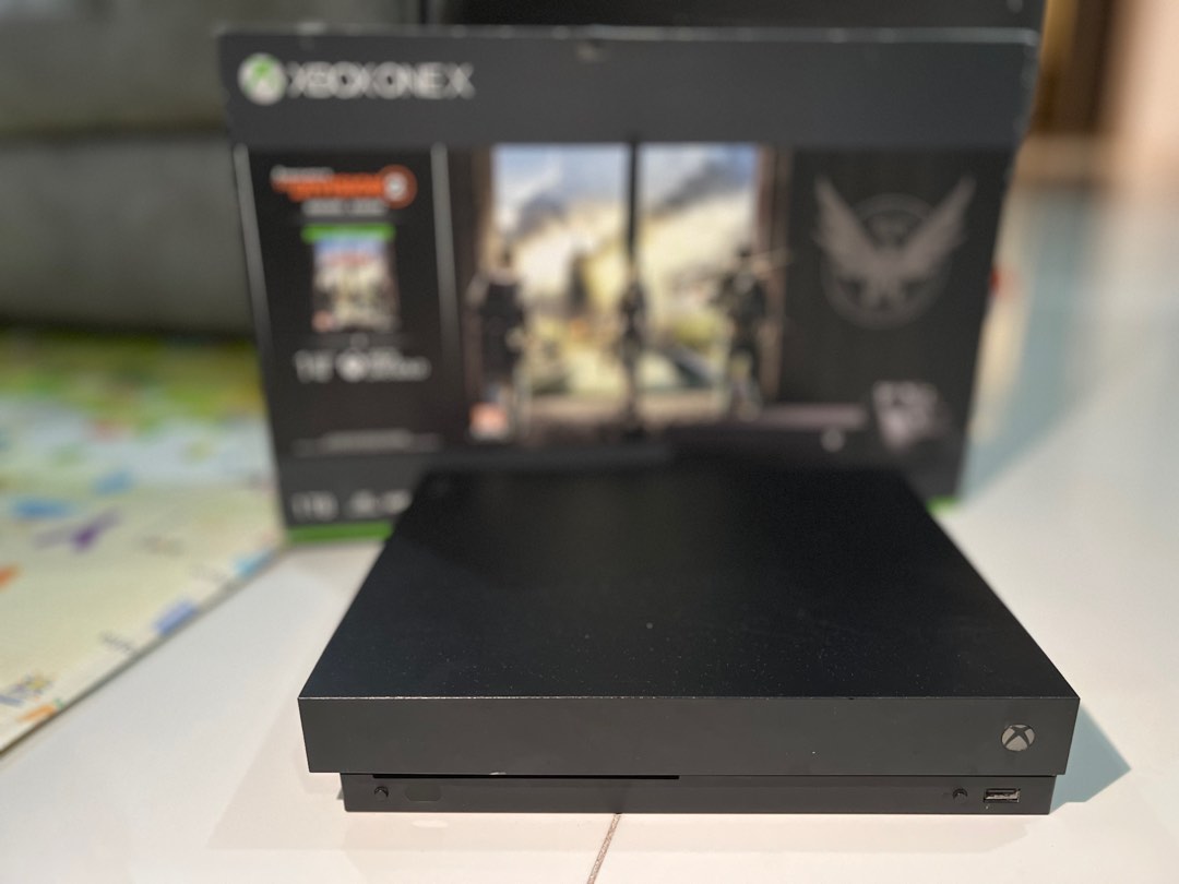 Xbox One X - 1 TB, Video Gaming, Video Game Consoles, Xbox on Carousell