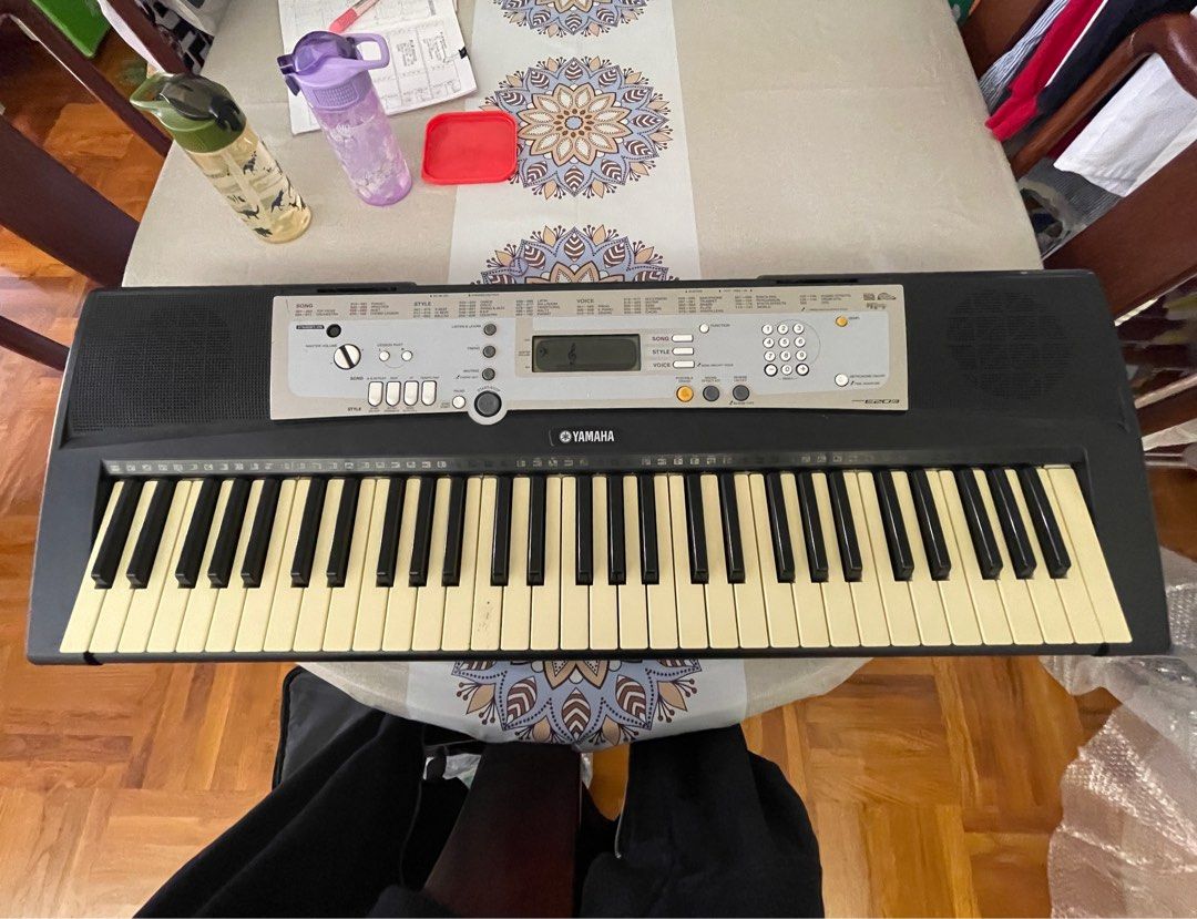 Yamaha PSR E203 keyboard, 興趣及遊戲, 音樂、樂器 & 配件, 樂器 - Carousell