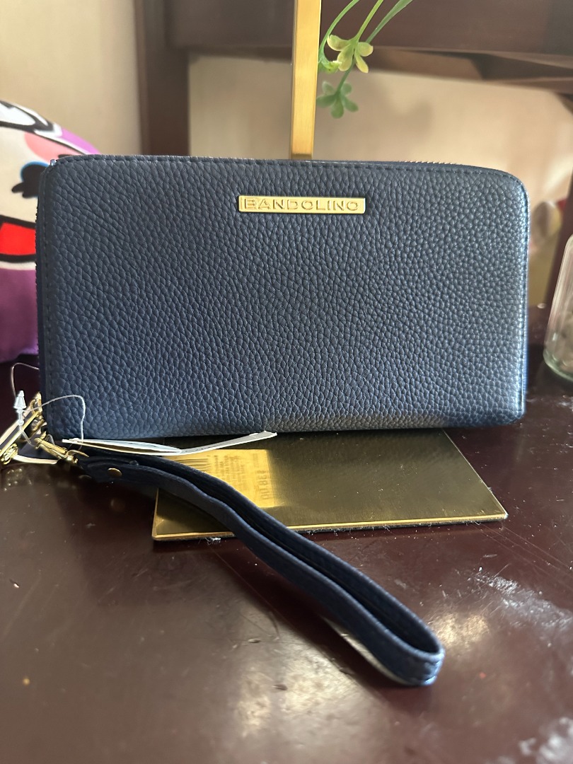 026 AUTH BANDOLINO LONG WALLET BNEW, Luxury, Bags & Wallets on Carousell