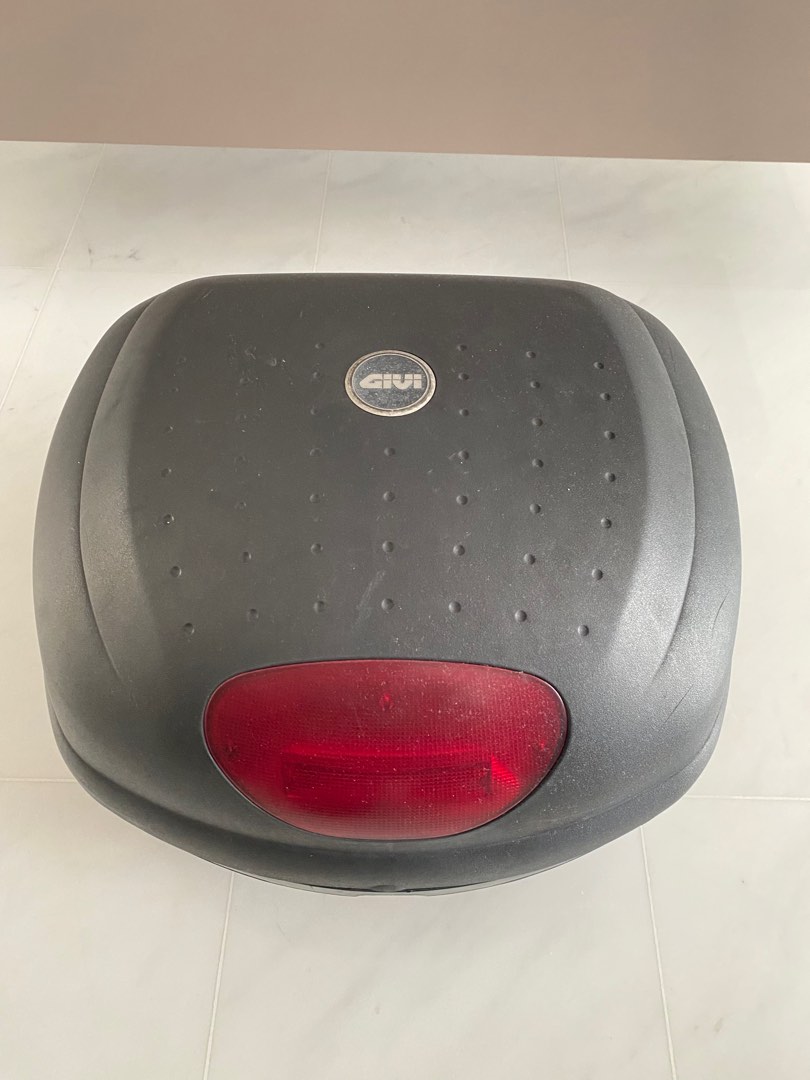 $10 only Givi E33 bike box with base plate, Motorcycles, Motorcycle ...