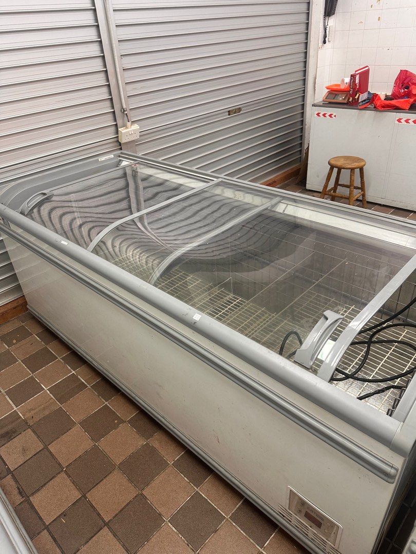 AHT chest freezer 7ft, TV & Home Appliances, Kitchen Appliances, Refrigerators & Freezers on ...