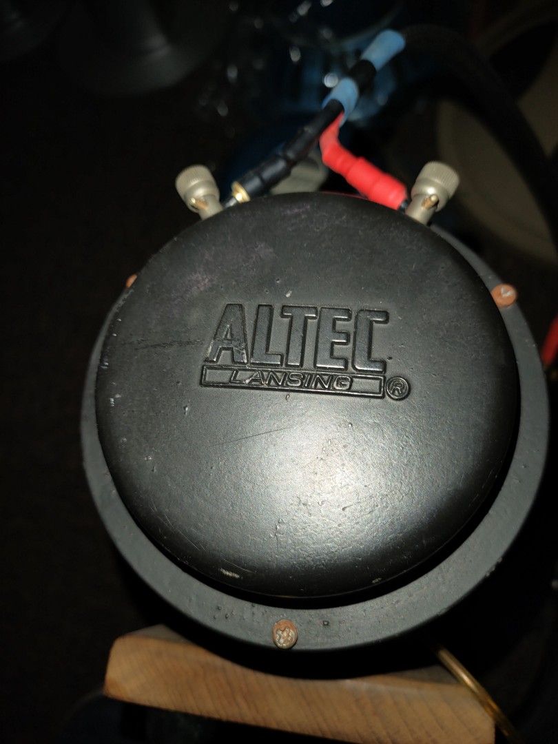 Altec 801 mounted with horn and SS contector with cross over 1100 with ...