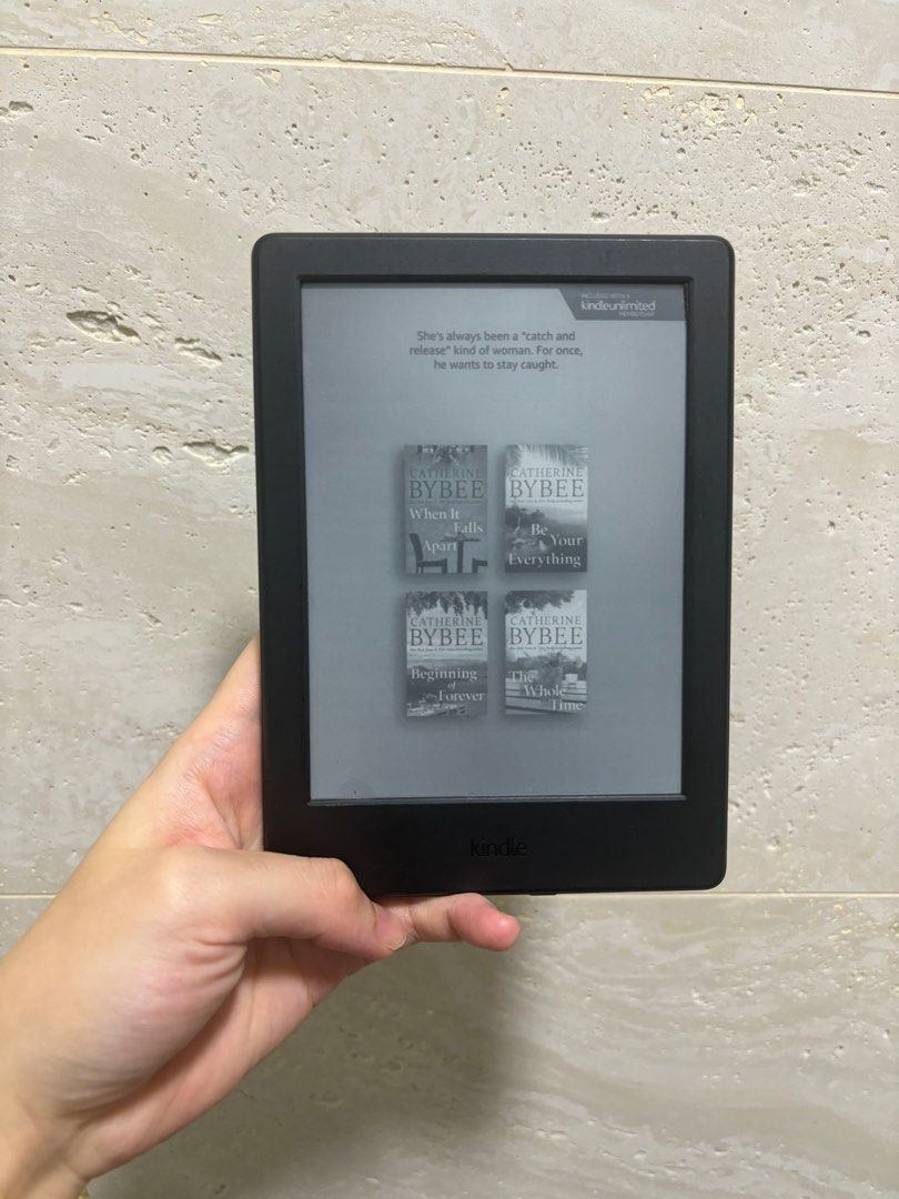 Amazon Kindle 8th Gen, Mobile Phones & Gadgets, E-Readers on Carousell