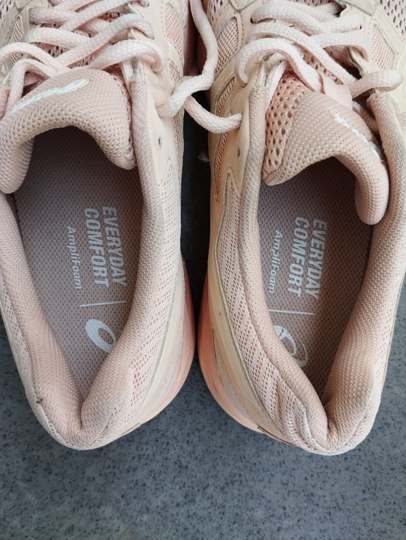 Asics Gel-Contend 4 Pink, Women's Fashion, Footwear, Sneakers on Carousell