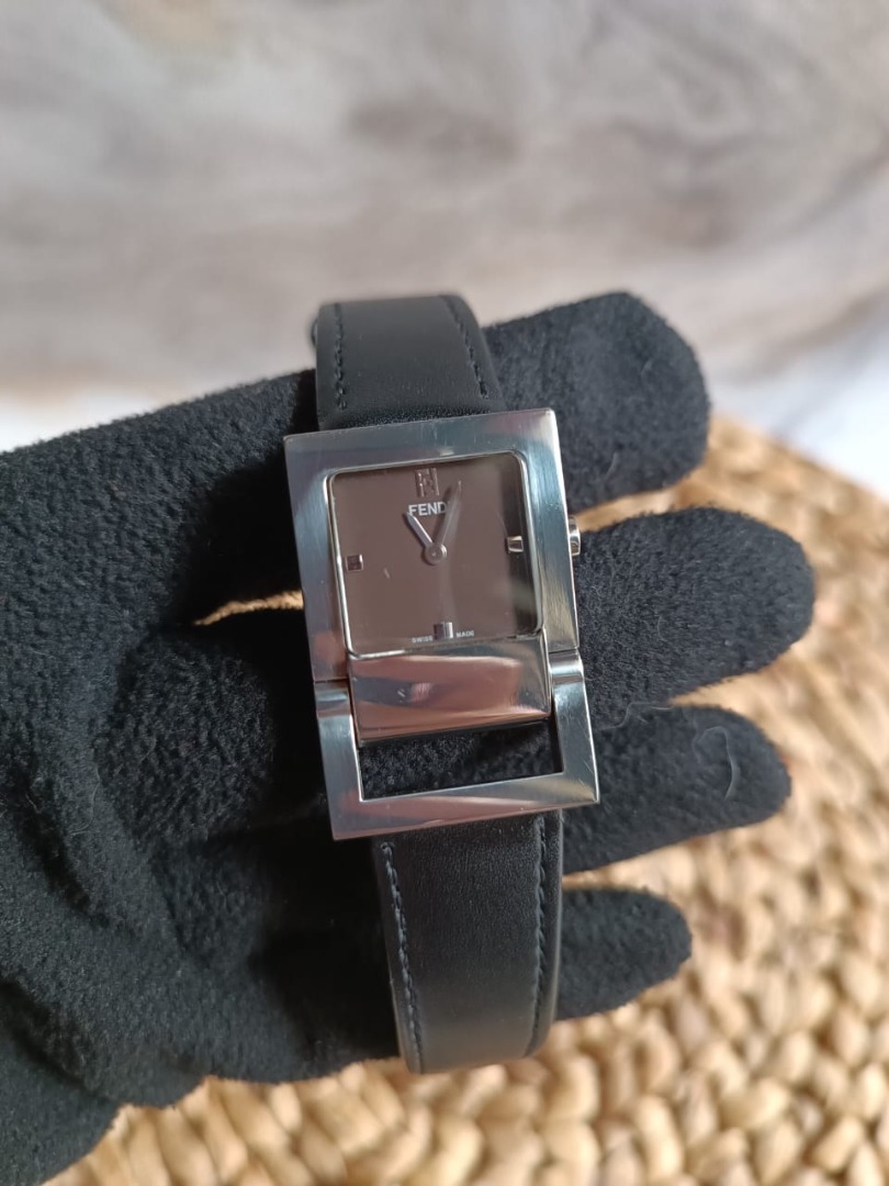Authentic Fendi Watch Orologi Ada rantai sambungan Lebar 2.8 x 3 cm ...