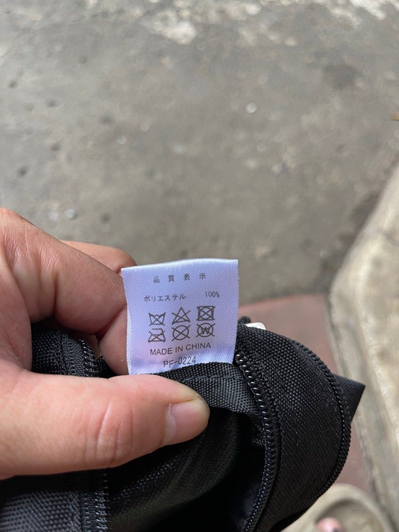 BEN DAVIS BELT BAG, Men's Fashion, Bags, Belt bags, Clutches and ...