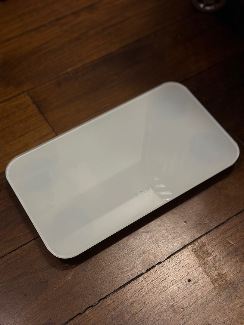 Brand new weighing scale, Health & Nutrition, Health Monitors ...