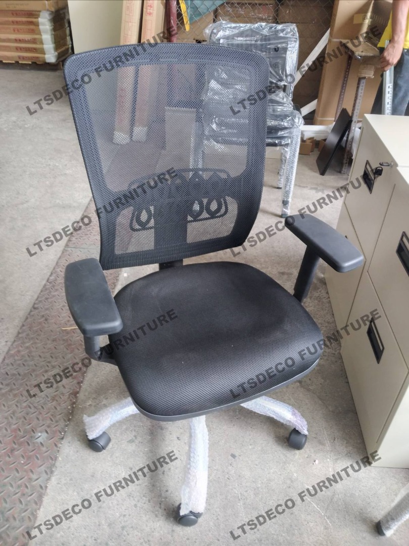 CHAIRS OFFICE PARTITION, Furniture & Home Living, Office Furniture ...