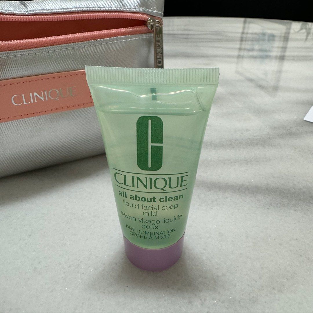 Clinique 倩碧 三步驟洗面膠 溫和型 30 Ml 水磁場 香水、美妝、保養 臉部彩妝、保養與清潔 護膚、清潔產品在旋轉拍賣
