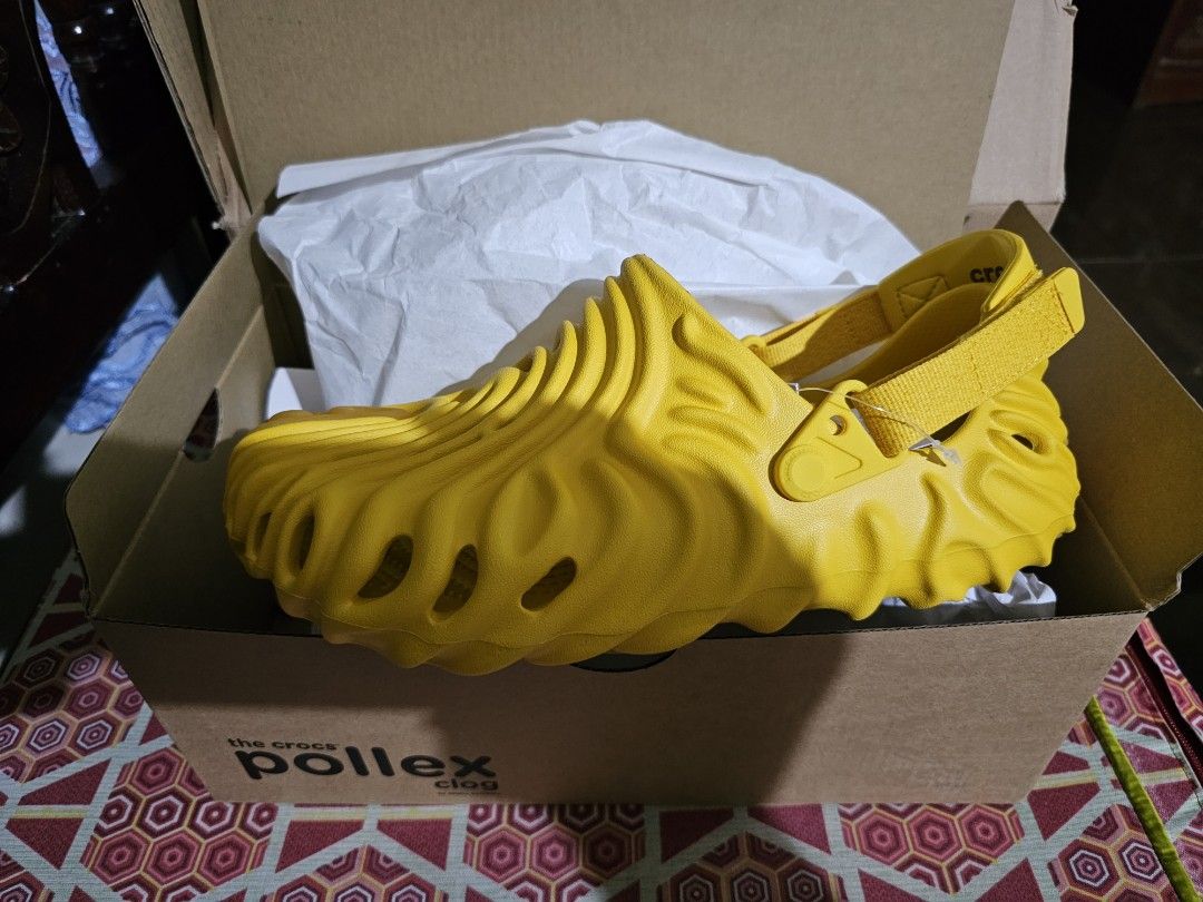 Crocs Salehe Bumbery "Yoke* M8, Men's Fashion, Footwear, Slippers ...